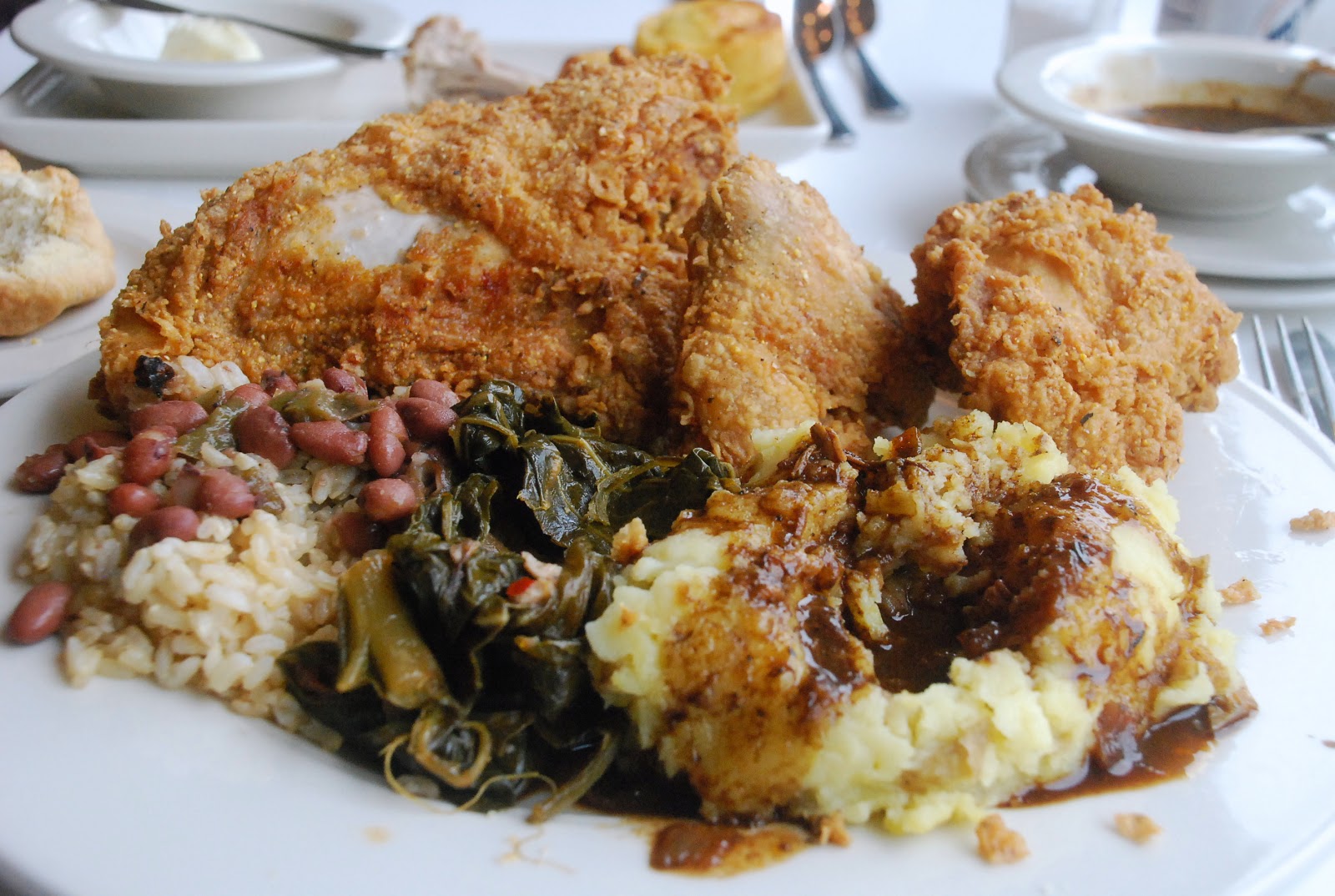 CupCakes and CrabLegs: Big Jones Southern Fried Chicken