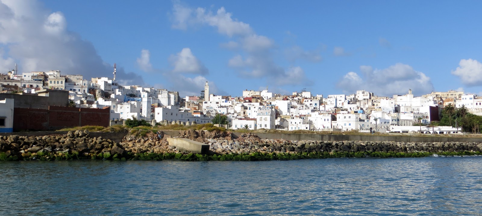 Tag-A-Giant: Tagging Moroccan Giants at the Pillars of Hercules