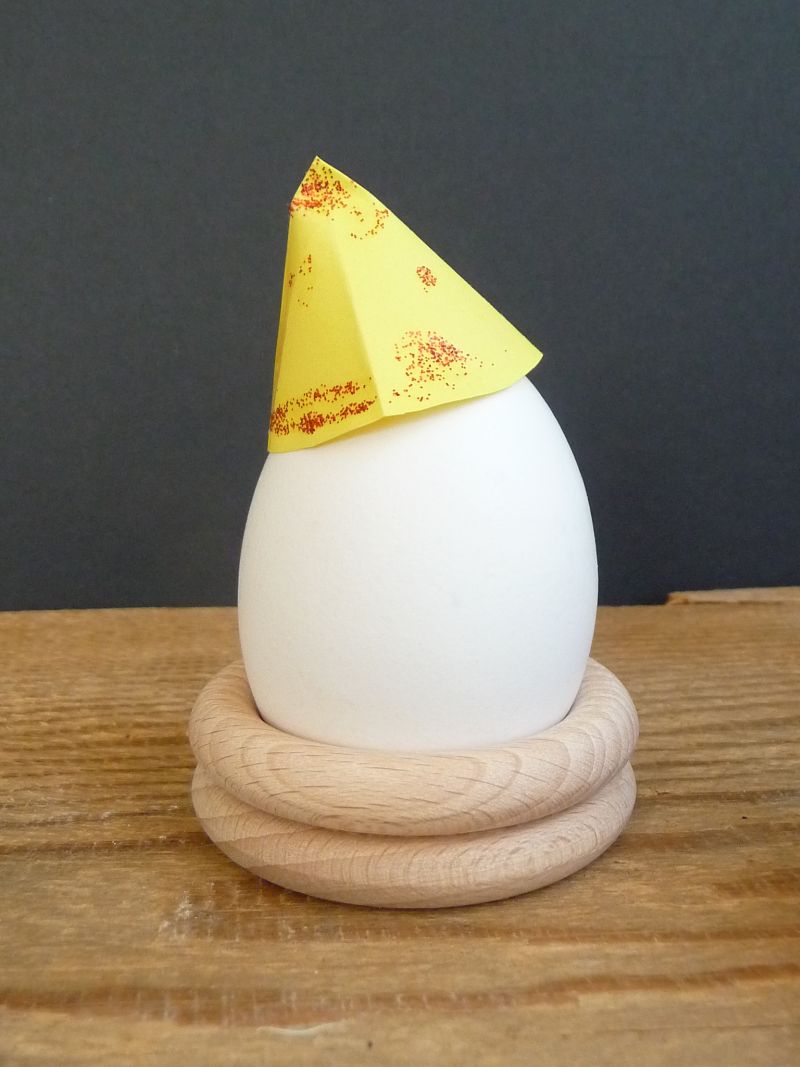 Meine grüne Wiese: Eier mit Hut