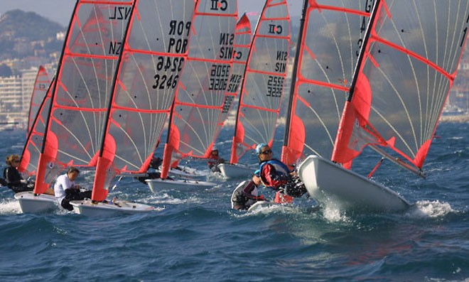 Zim Sailing Blog: Depowering the Byte CII Upwind