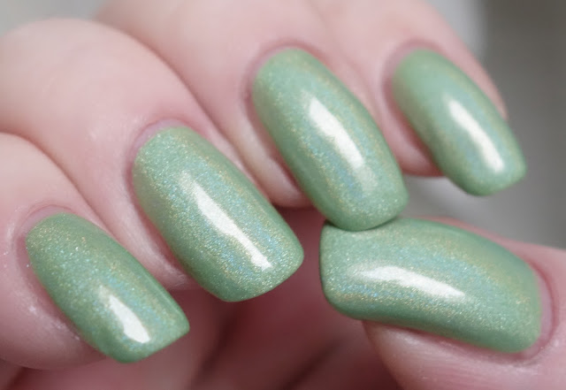 Lacquer Slacker Liz: Emily de Molly Viridescent