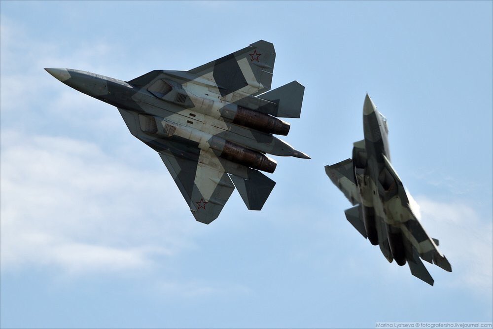 Asian Defence News: Su-57 PAK-FA dogfighting flying display photos