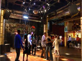 Nightlife in Colombo (Bars, Clubs, Casinos...) ~ Sri Lanka Travel Guide