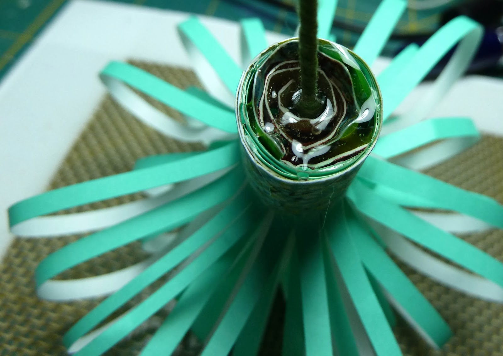 Trying Out "Paper Blooms" by Jeffery Rudell