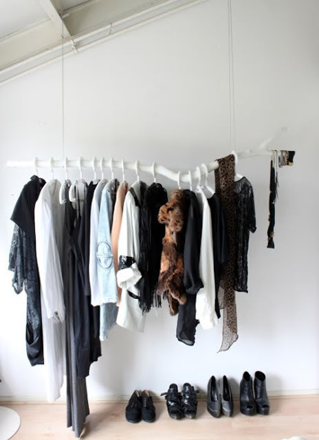 365 Days of Italy Ava: Day 82 ~ Handmade Clothes Rack