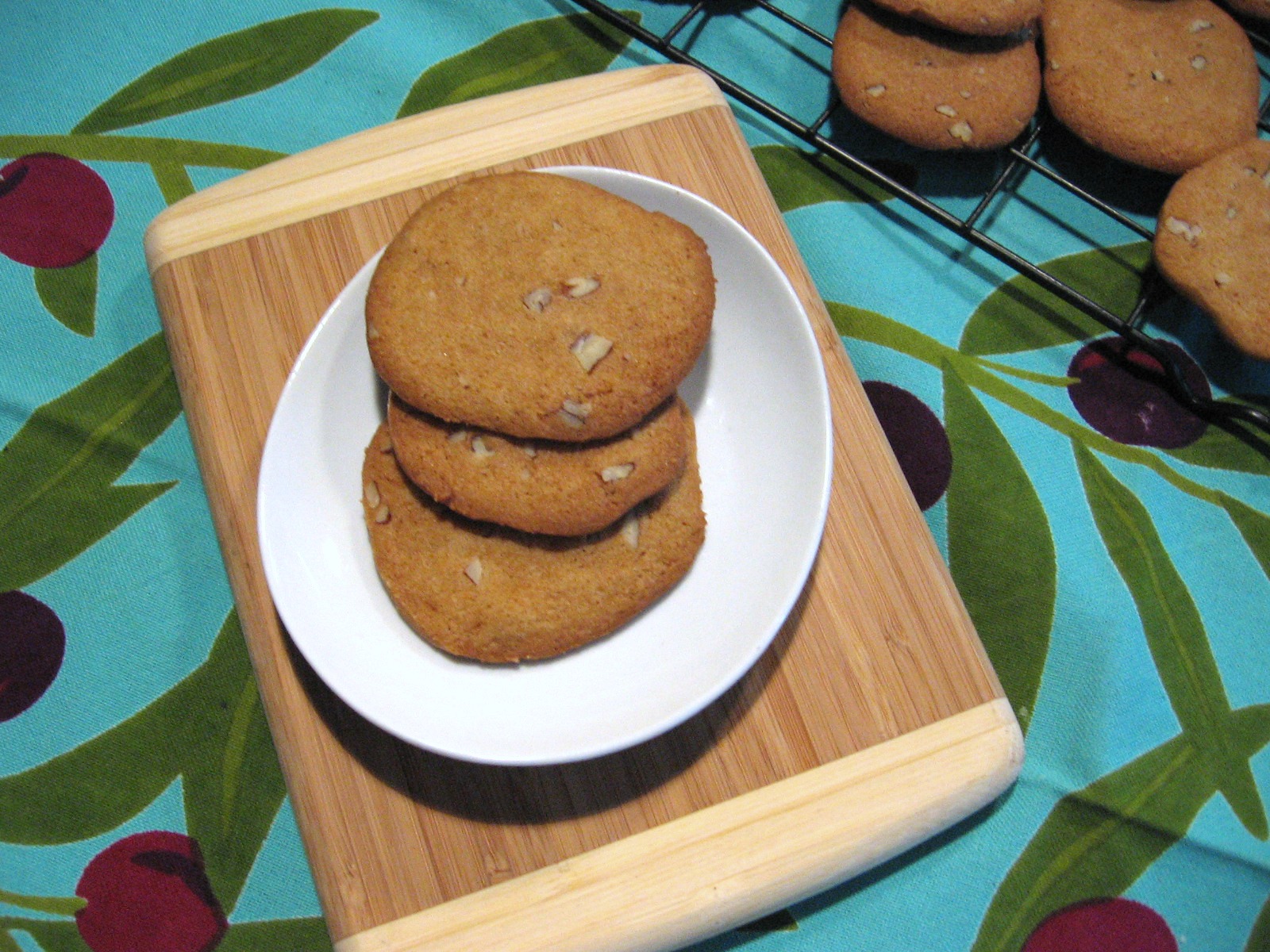 cookin' up north: Old Fashioned Refrigerator Cookies