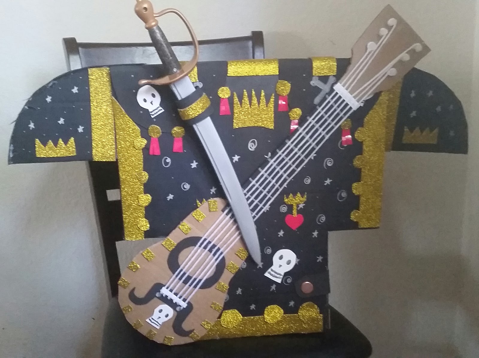 Geeky Mom Extraordinaire : Manolo Sanchez Costume from The Book of Life