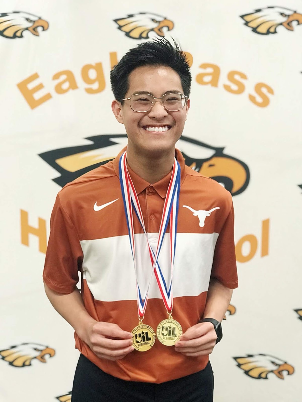 Eagle Pass ISD - iVision: EPHS Junior Advances to State