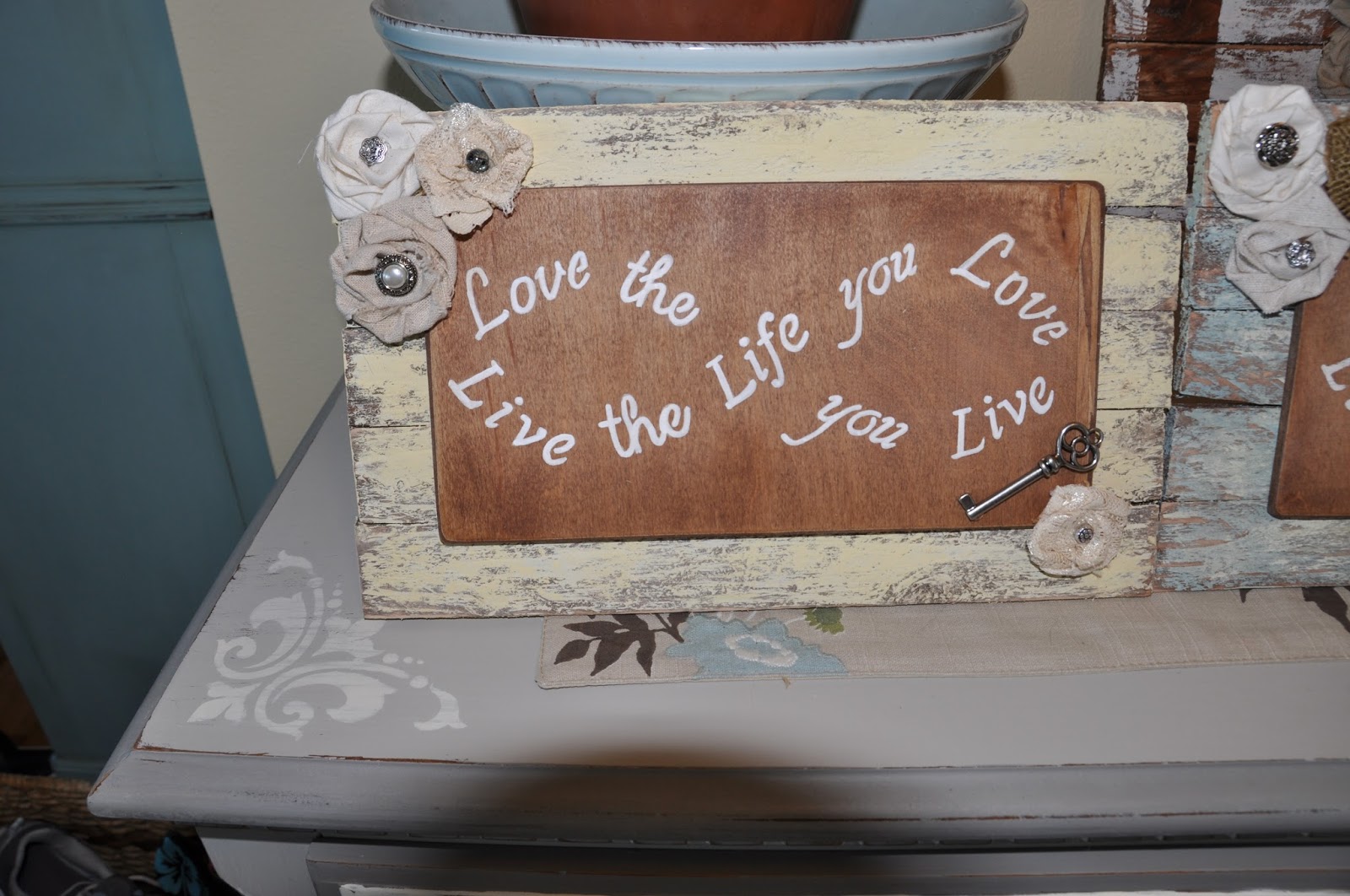 Sweetly Chic: Getting Crafty