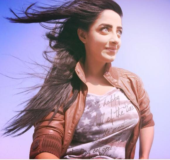Pakistani Actress Sanam Chaudhary Awesome images Pakistani Actress Sanam Chaudhary Awesome images