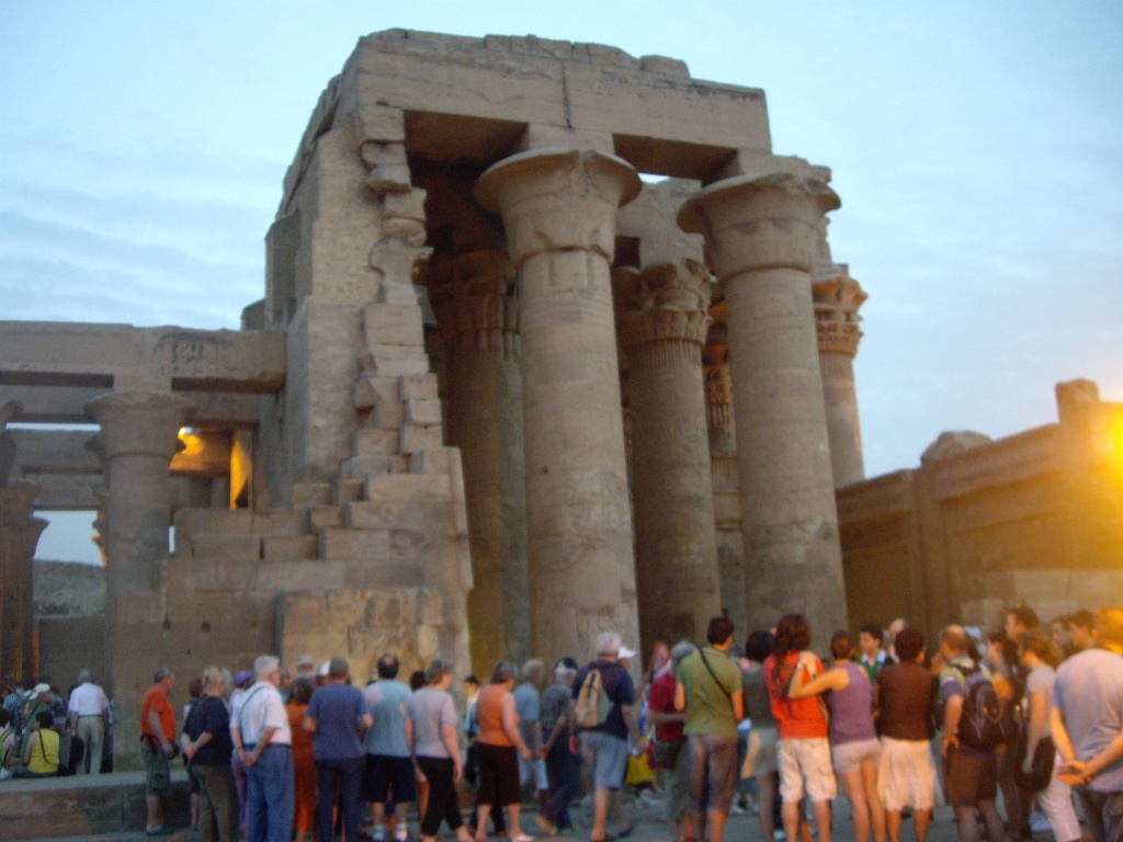 Mona's Blog: Temples and Characters