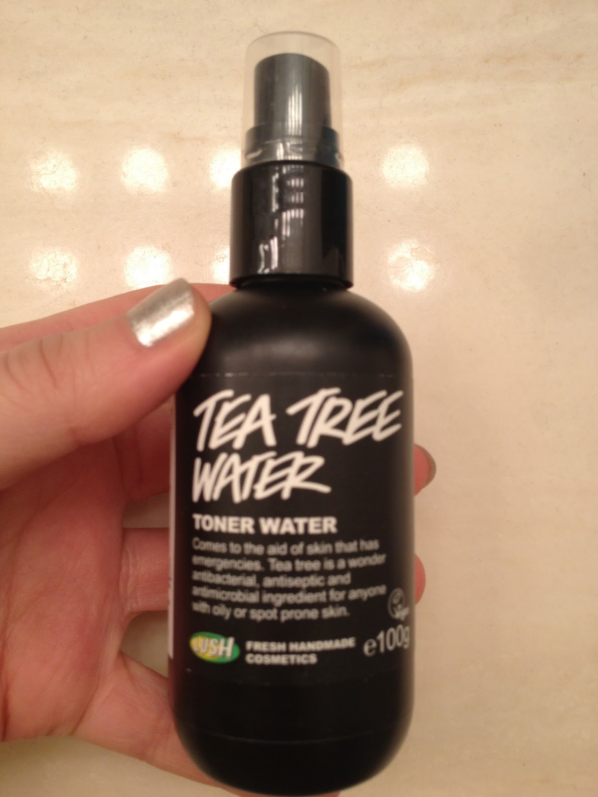 Kozmetik Denizi: LUSH Tea Tree Water Tonik
