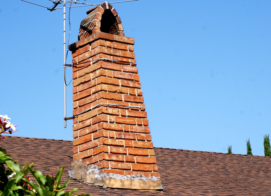 A photo, A thought............: Observation: Chimney designs.............