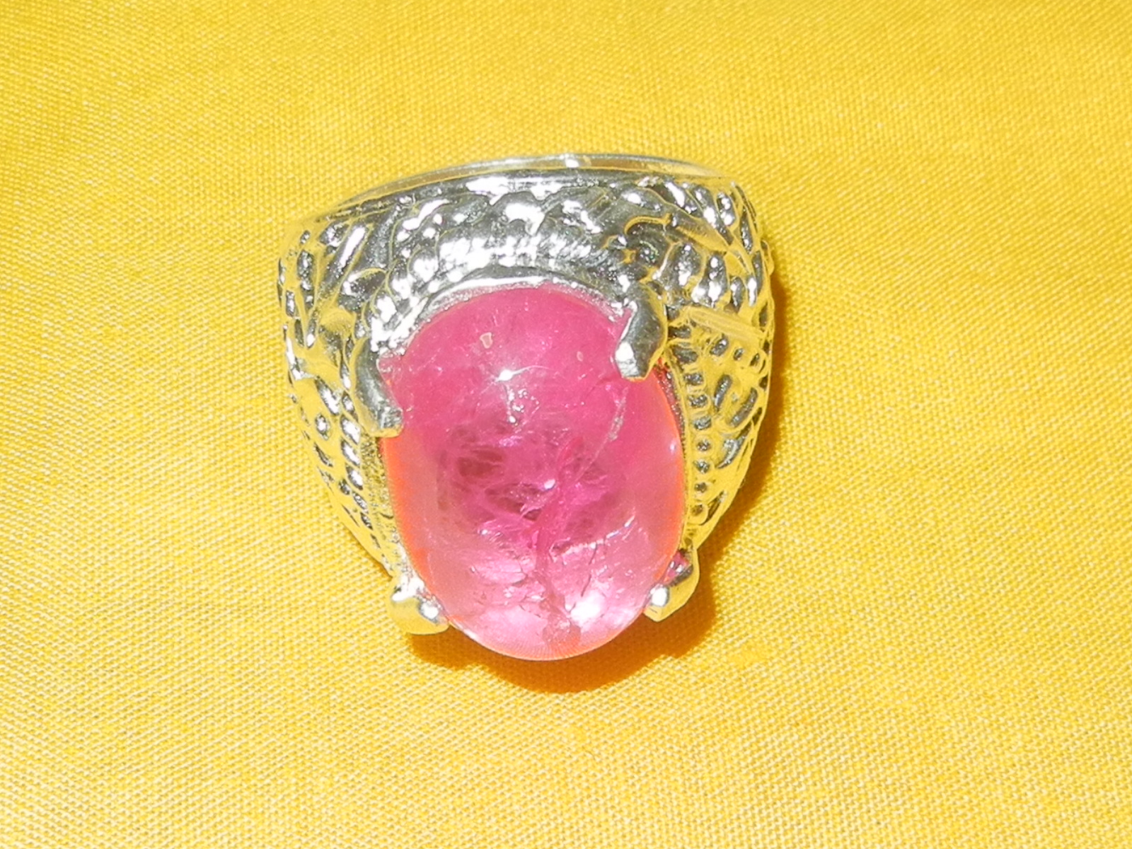 GELIGA KINABALU: CINCIN DELIMA MERAH