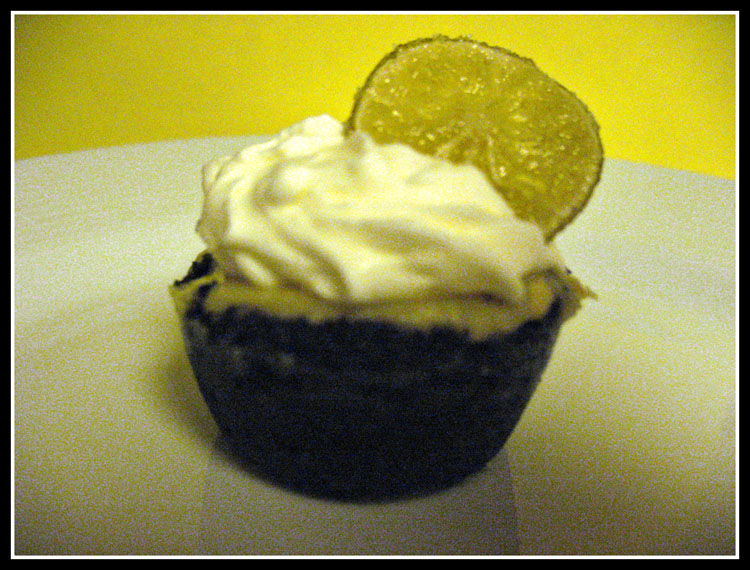 Sisters in the Kitchen: Bite-Size Oreo® Key Lime Pies