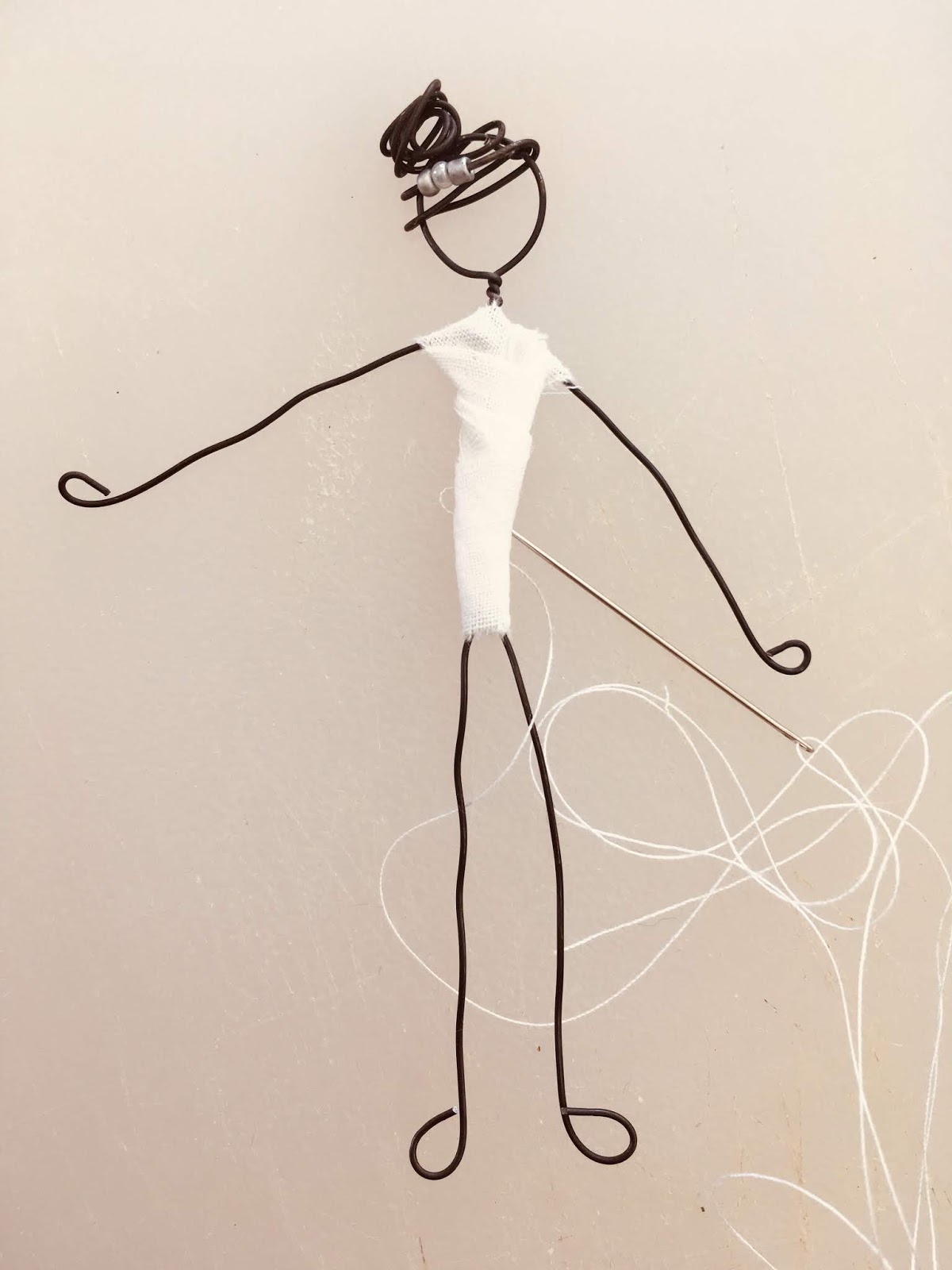 ReSi: Drahtfiguren/ Draht-Ballerina's