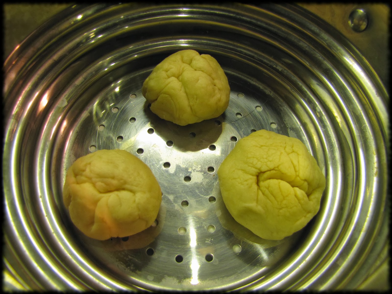 Szczęśliwa kuchnia: Pyzy drożdżowe na parze