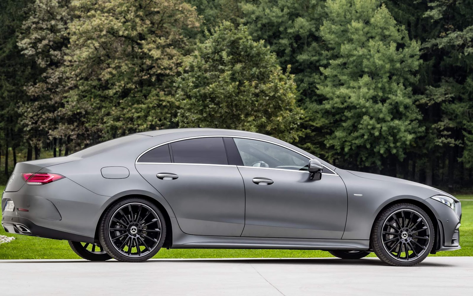 Mercedes CLS 2019 é apresentado em Los Angeles - vídeo