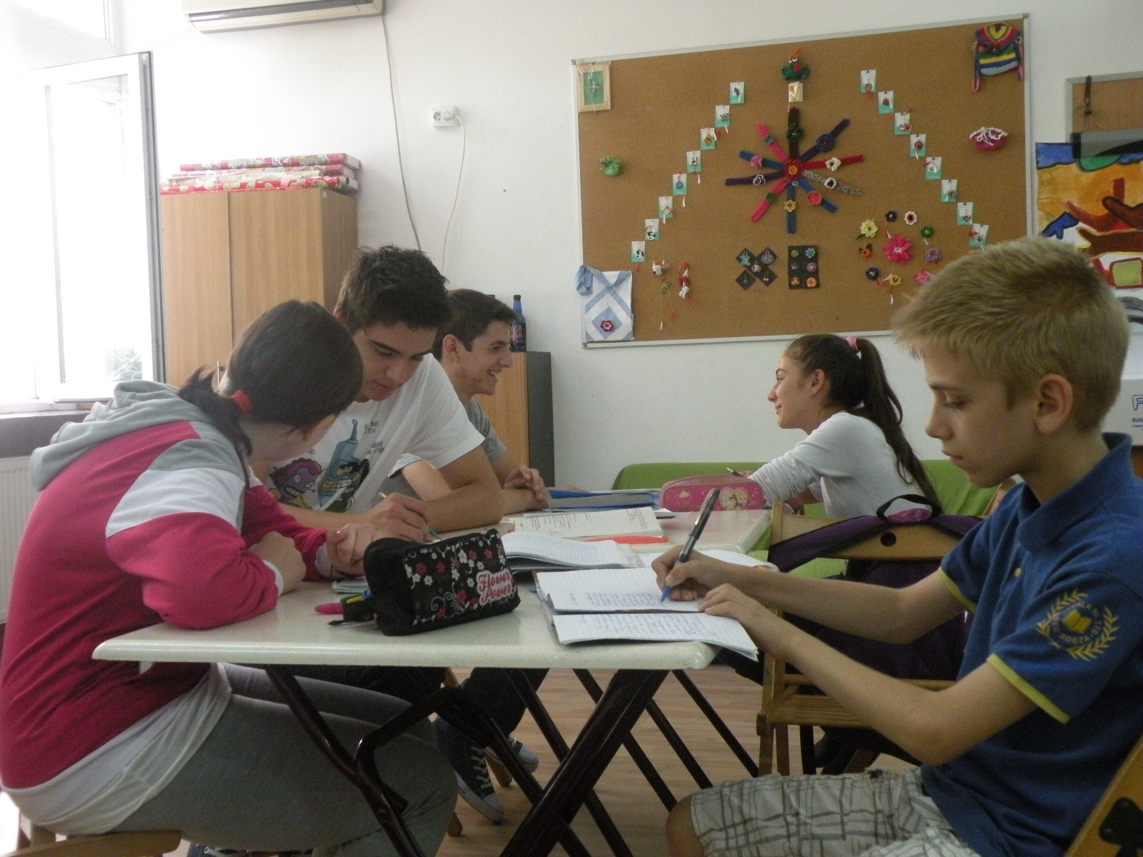 Generatii: Teme si meditatii … asa ne petrecem dimineata