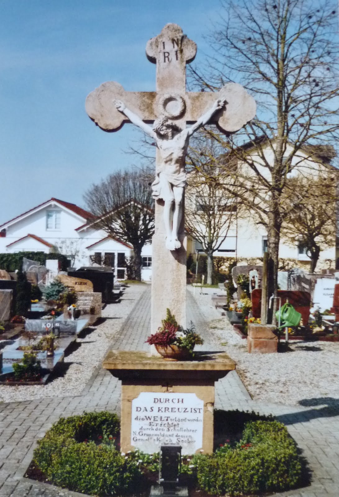 Kreuzwege - Wegkreuze: Kreuze und Heiligenfiguren in Geinsheim ...