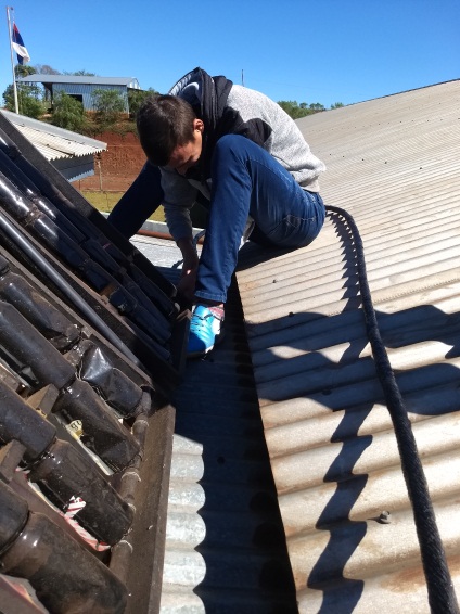 Calefón Solar "Materiales Reutilizados": Calefón solar Casero