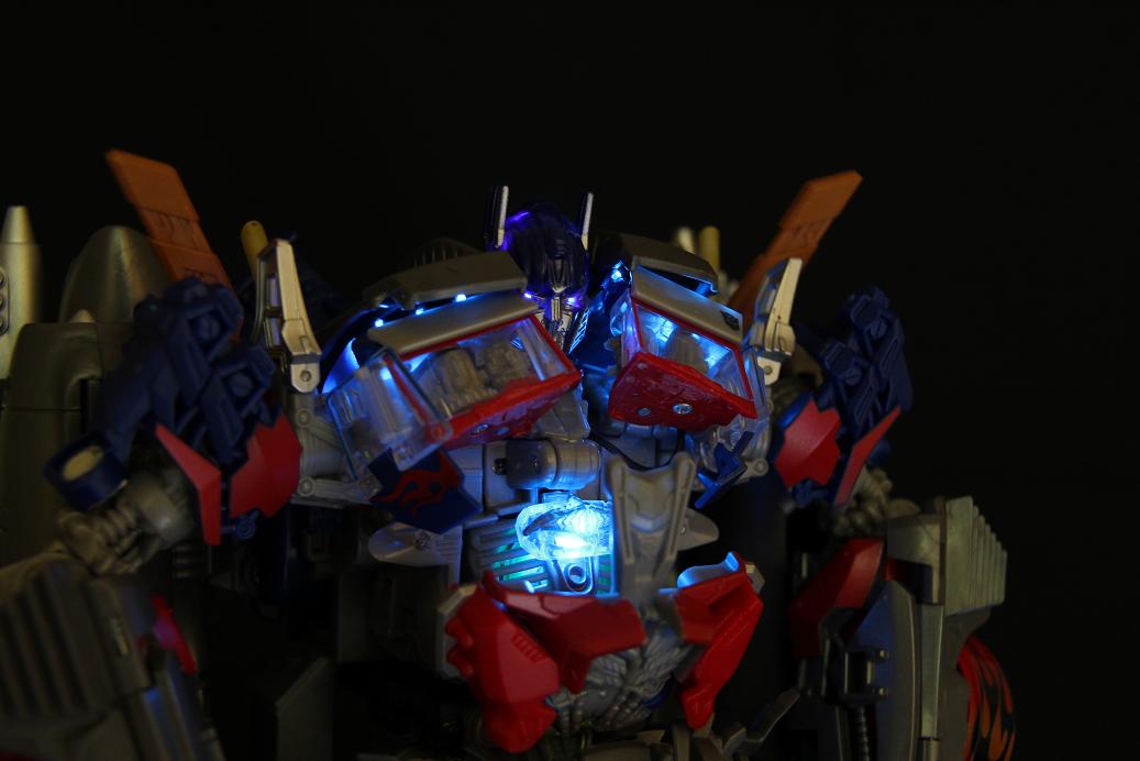 My LED's Custom: Ultimate Optimus Prime- Not transformable