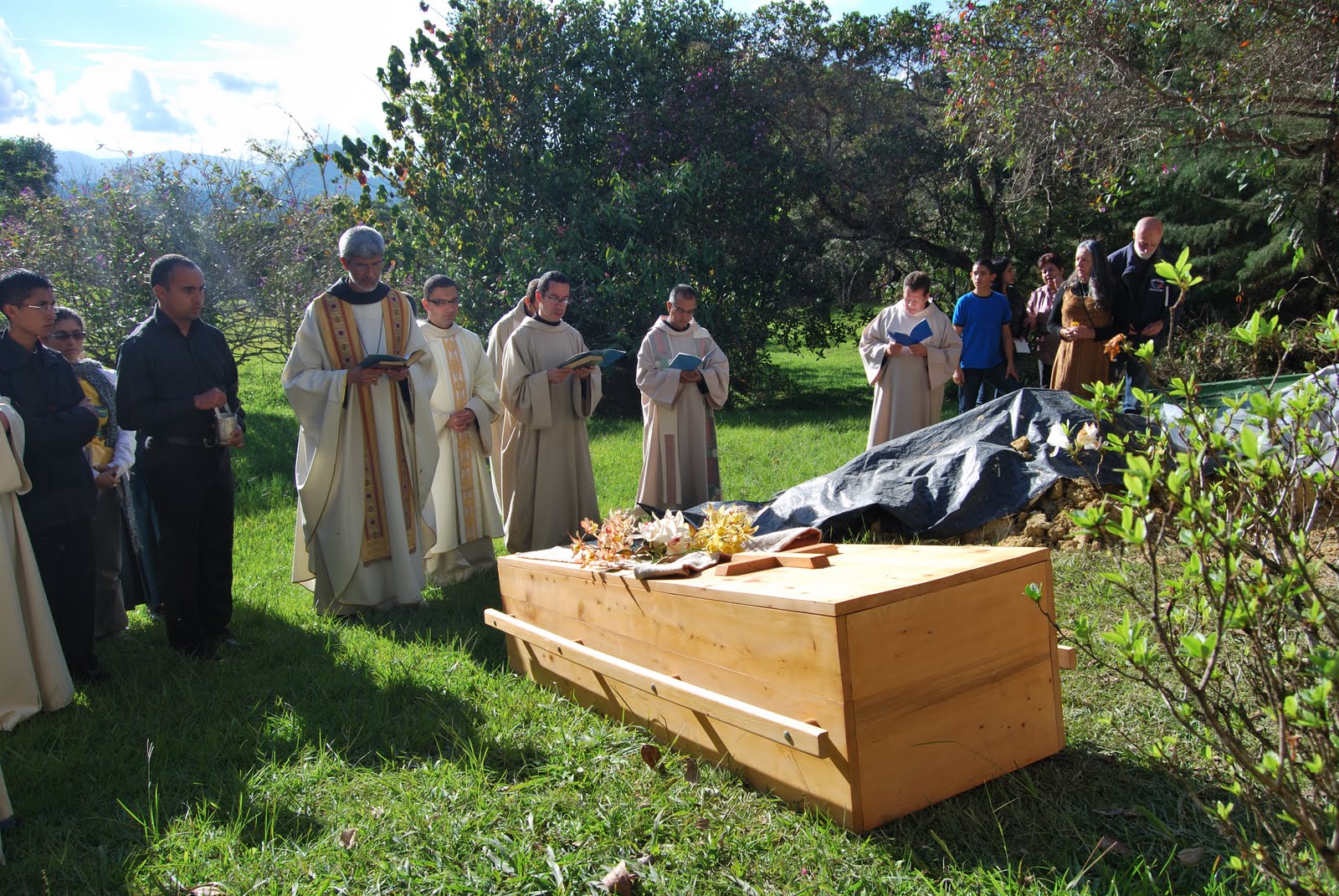 Monjes Benedictinos Guatape Antioquia