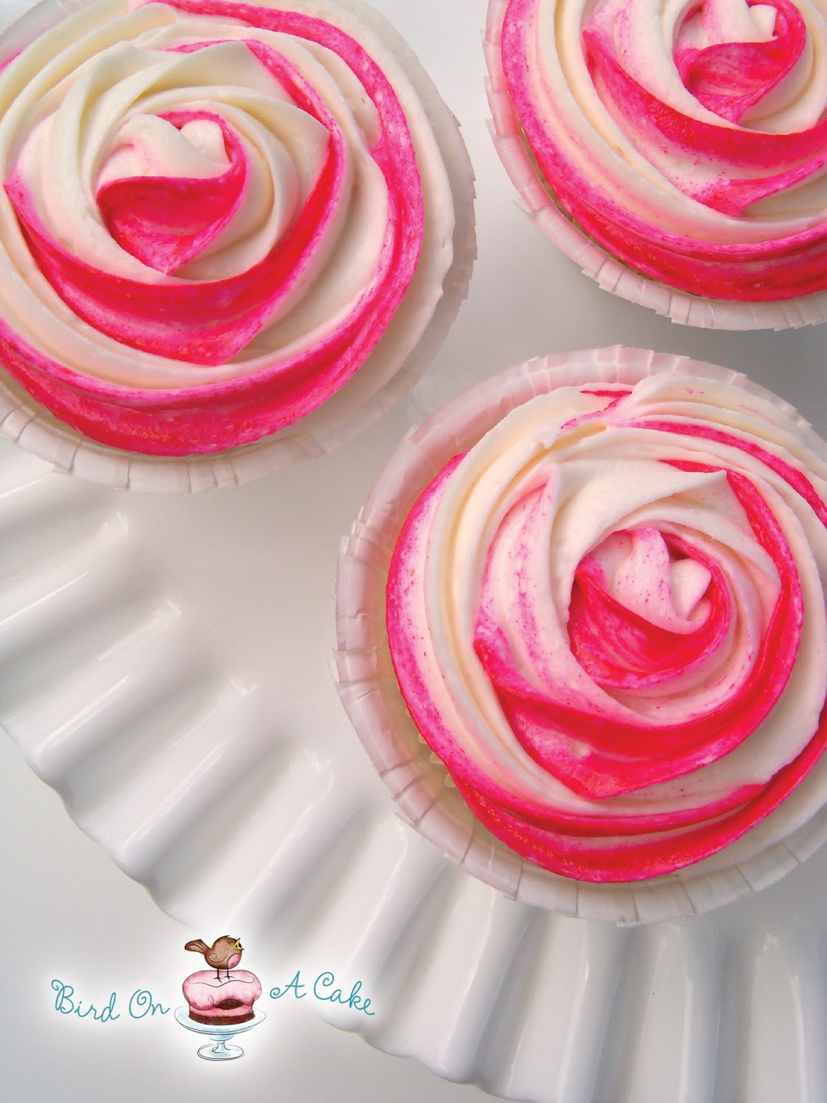 Bird On A Cake: Perfectly Packaged Rose Cupcakes
