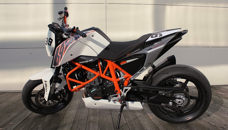 BIKES WORLD: KTM Introduces Track Only Duke 690