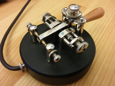 Frank's HAM RADIO blog: The best CW paddles ever...