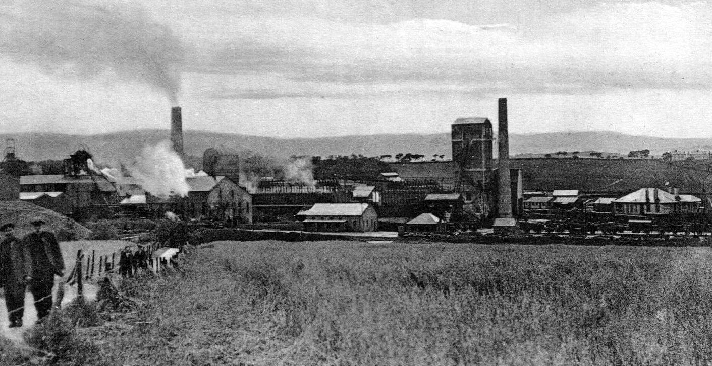 Tour Scotland: Old Photograph Auchengeich Scotland