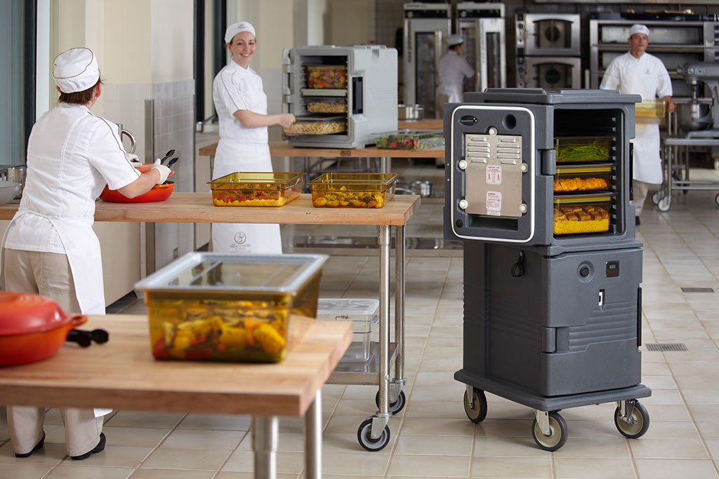 Cambro Manufacturing supports foodservice operators worldwide