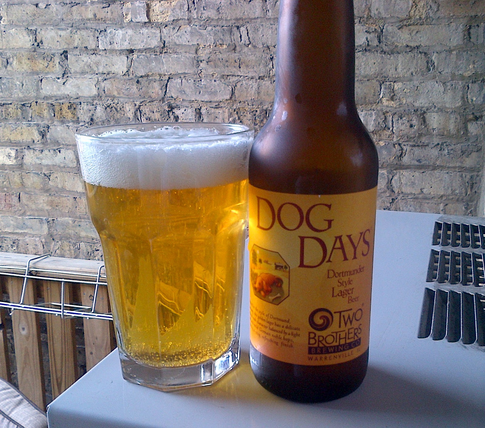 Brews and Beyond (B&B): Review: Two Brothers Dog Days Lager
