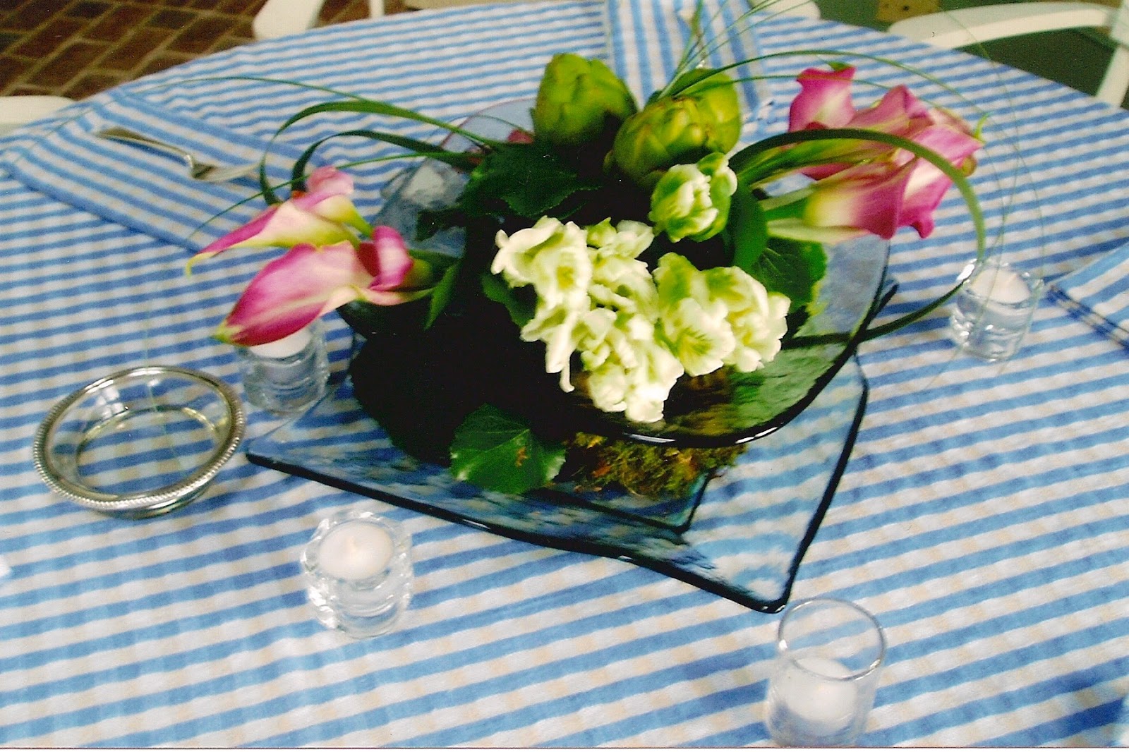flower flinging: Two-dish design