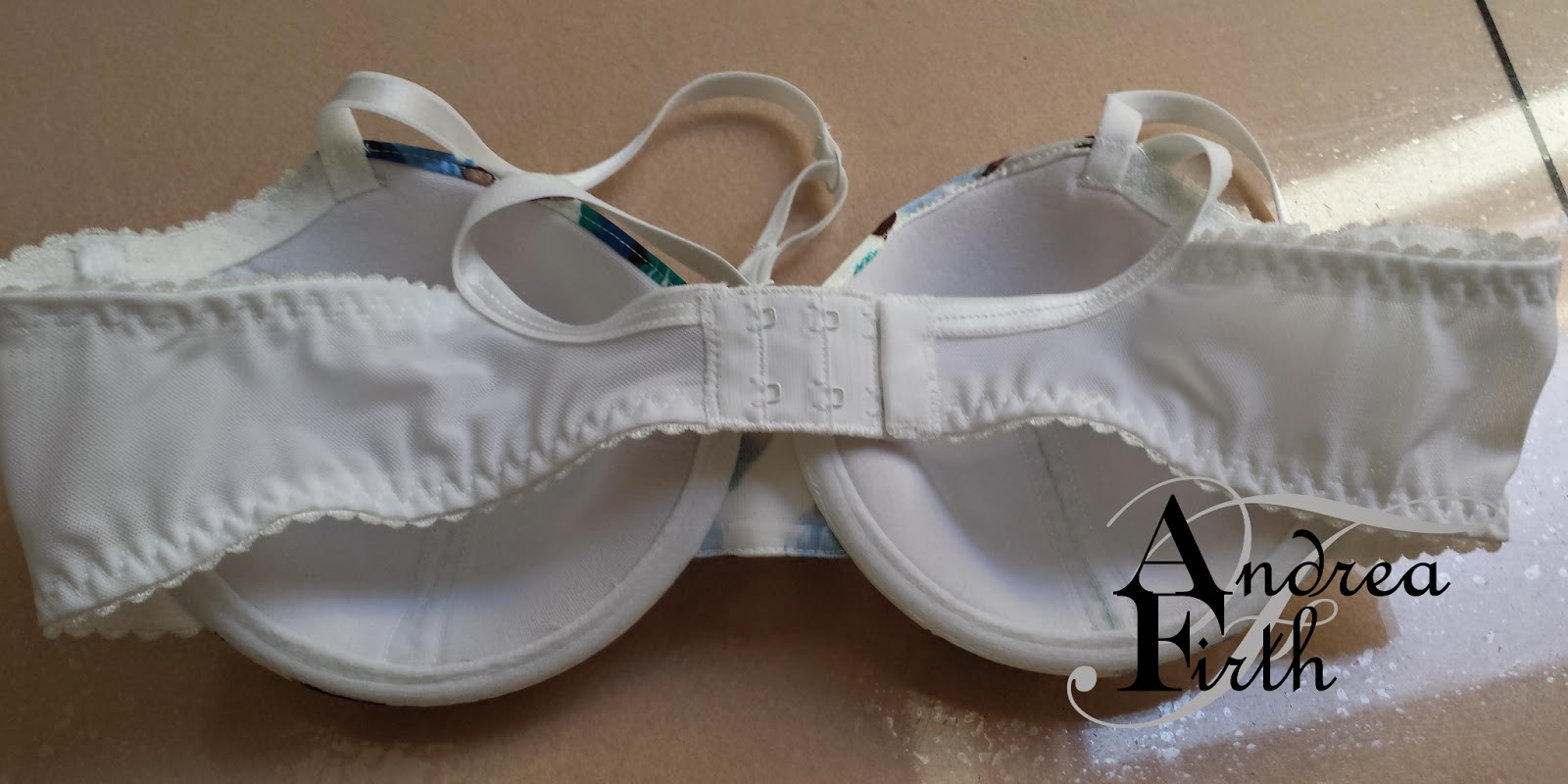 Obsessive Creativeness: Lingerie: Partial Band Bra