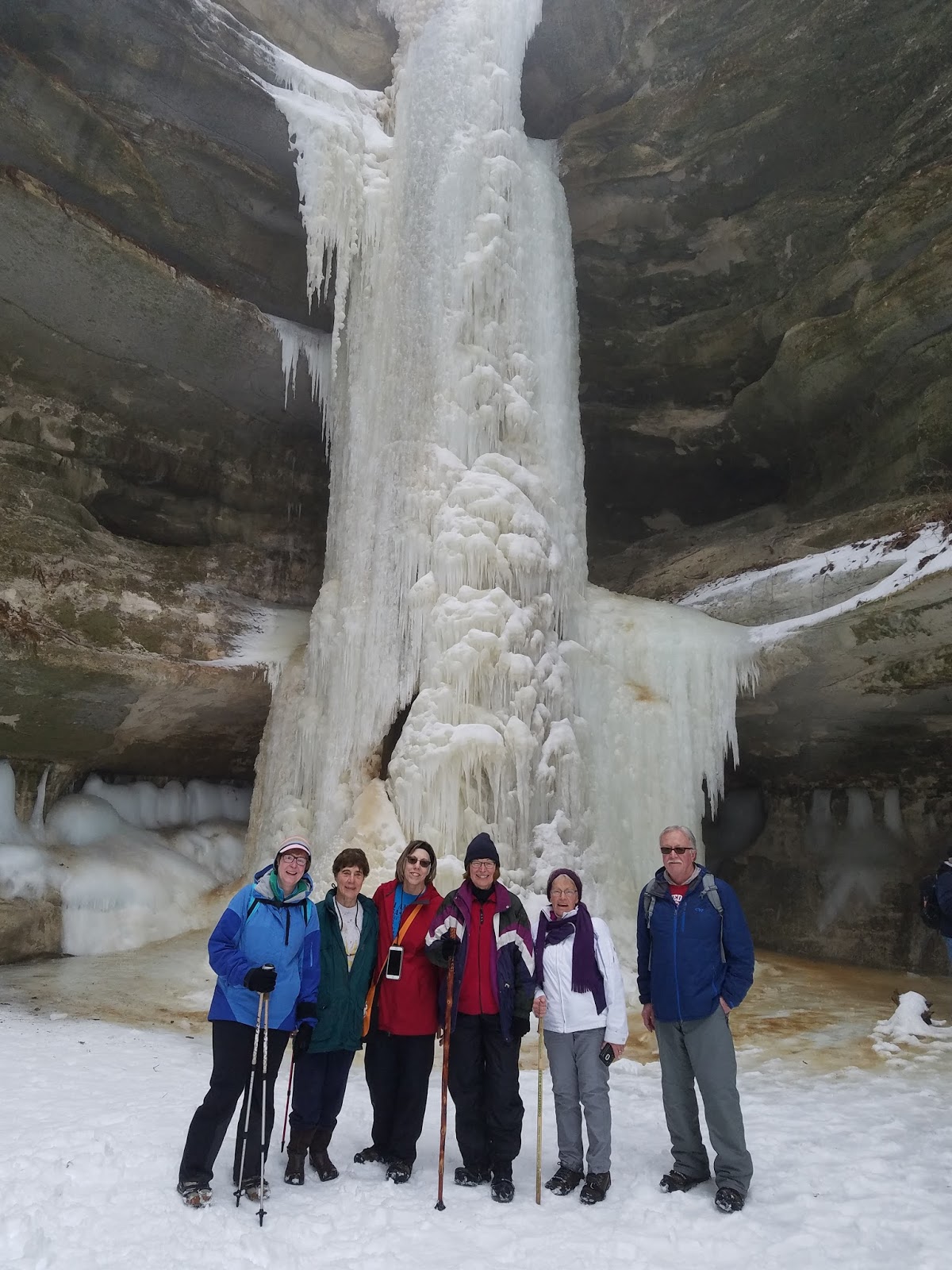 Hike Starved Rock: Feb. 15, 2018 Aurora, Sac, Kickapoo, St. Louis Canyons