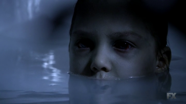 The Strain Episode 2 Recap: Hi Im Eph And Im Powerless Over Vampires ...