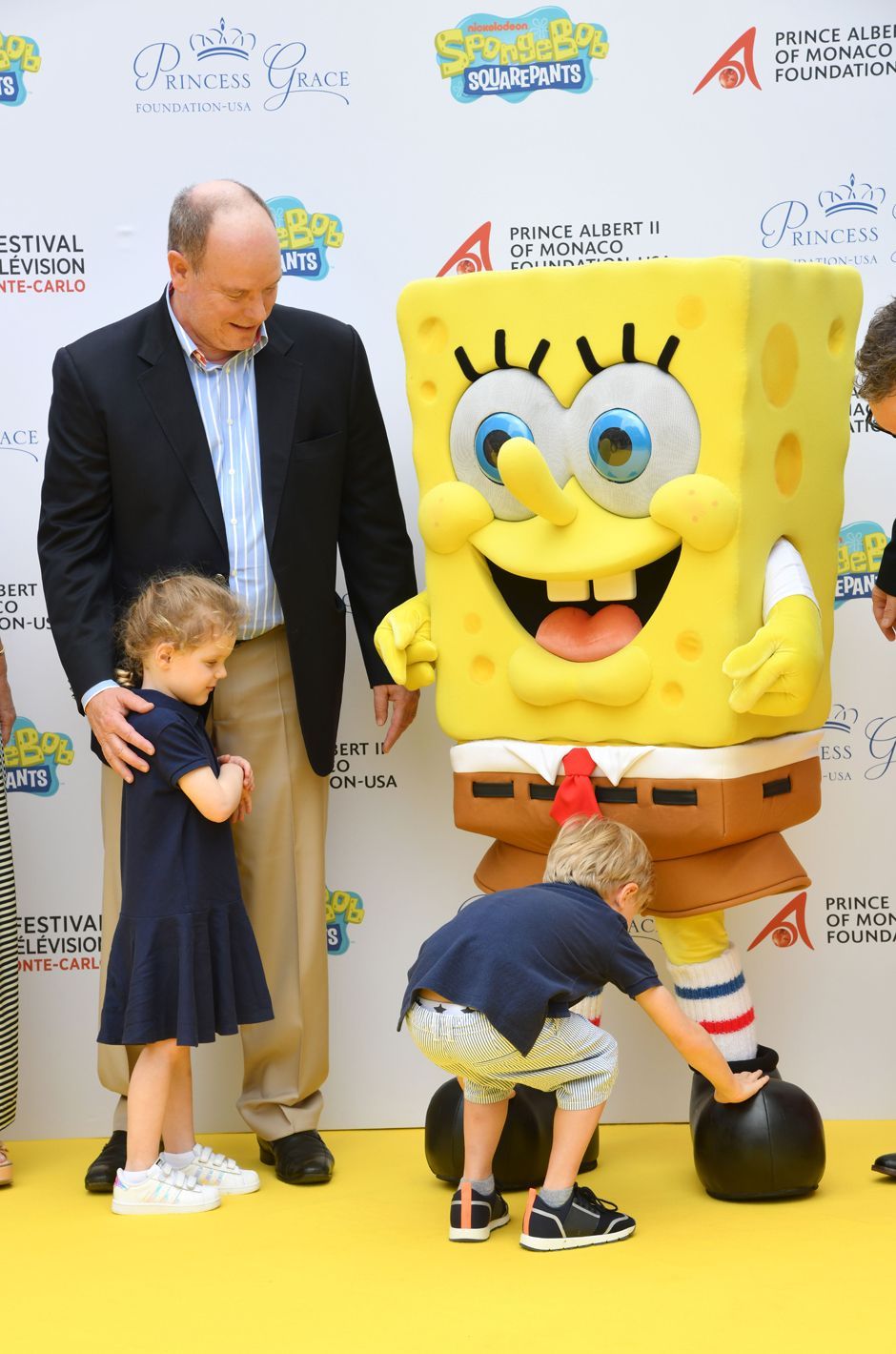 NickALive!: By Royal Appointment: SpongeBob SquarePants and Patrick ...