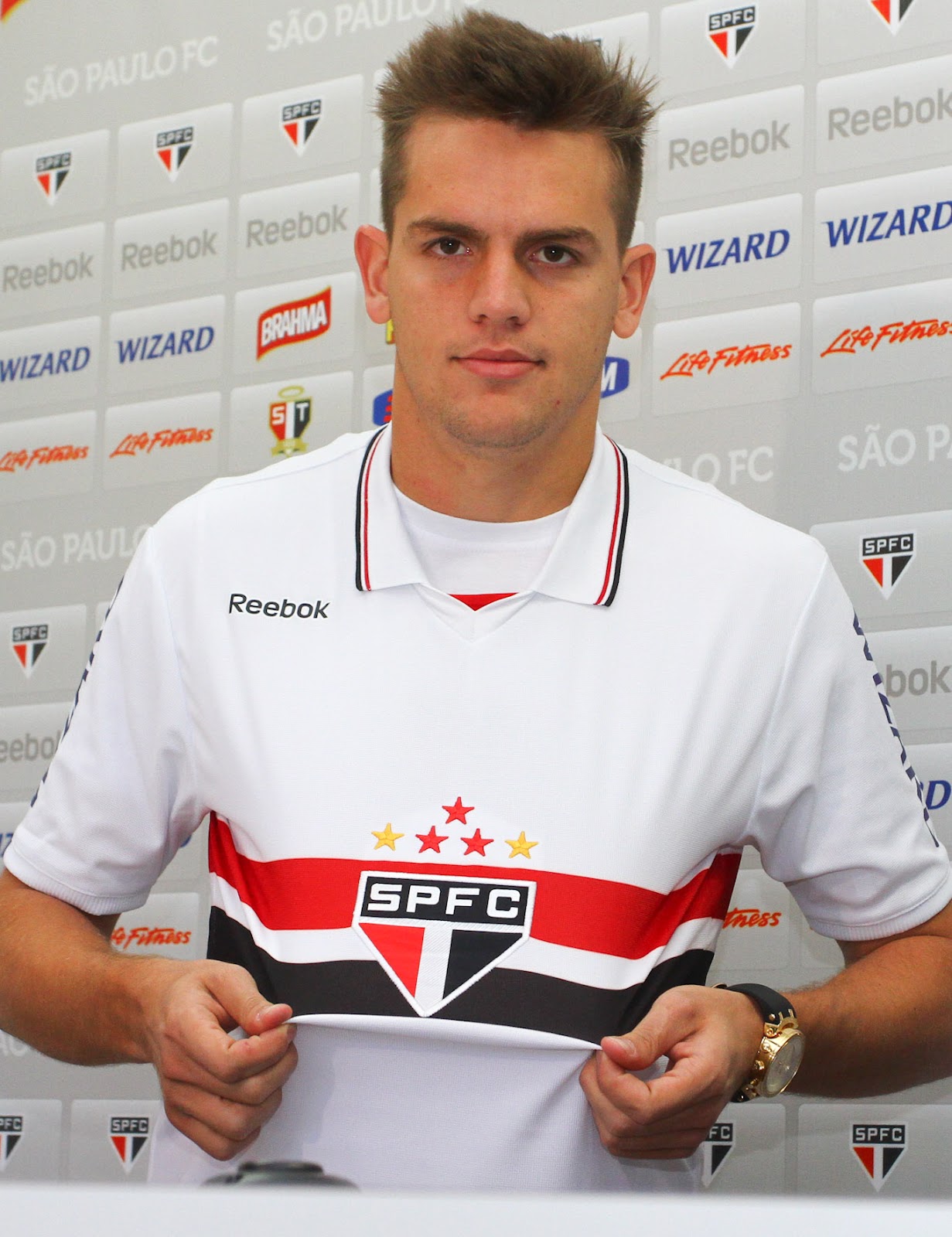 Acervo Digital São Paulo Futebol Clube: Apresentação - Rafael Tolói