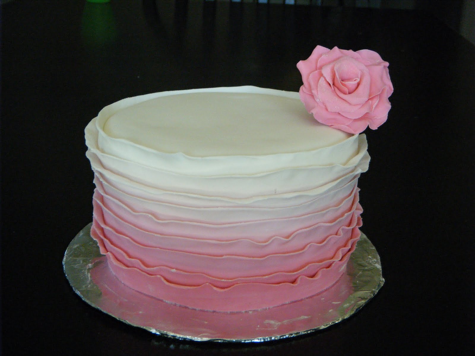 Cassy's Cakes: Fading pink ruffle cake