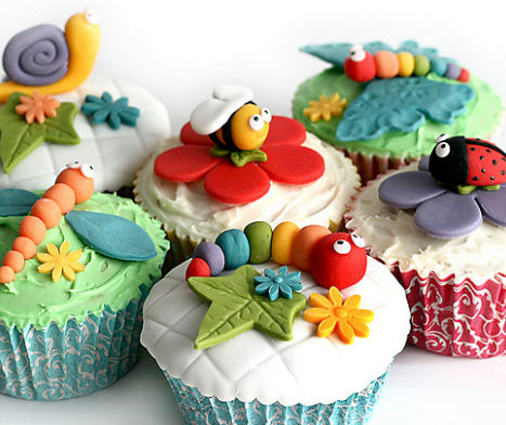 #NipClub: Summertime BUG season pawty August 22nd, 2013 Some bugs