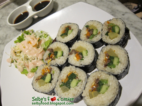 Selby's Food Corner: Han Gang, Taman Anggrek