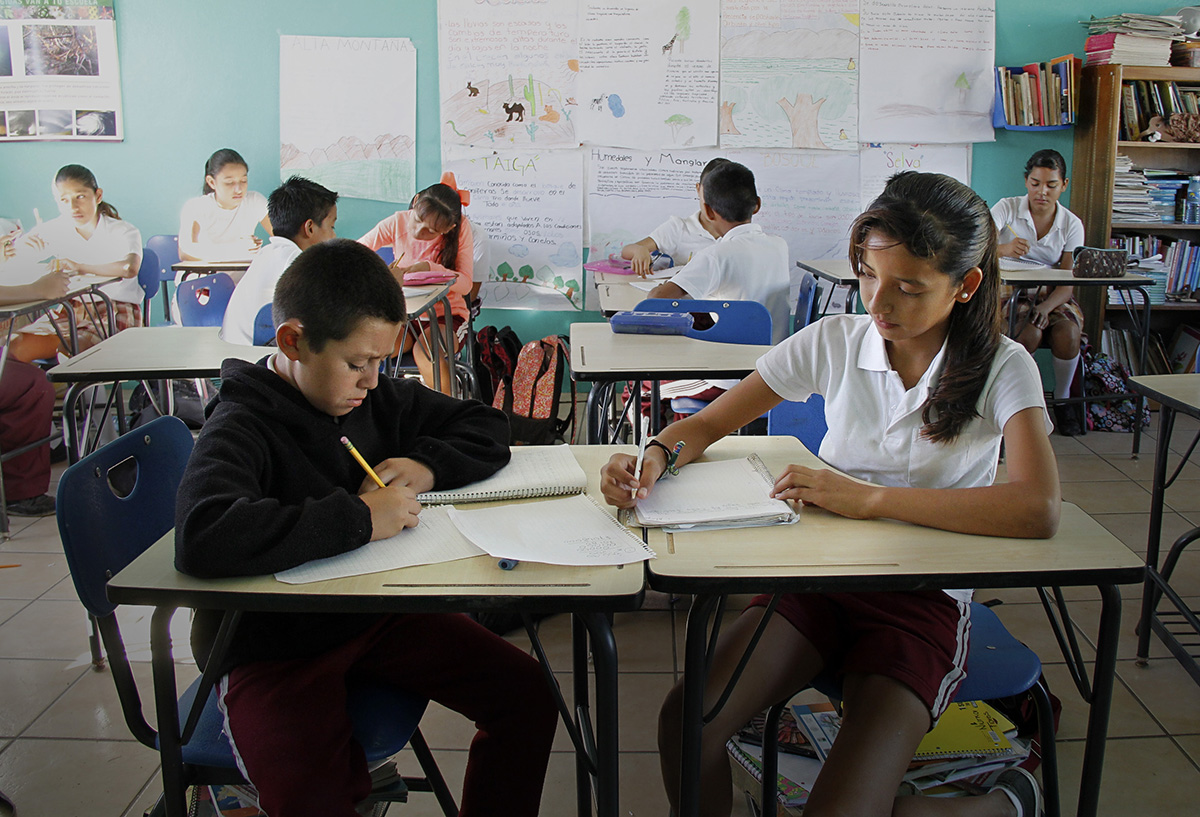 Educación BC: INICIA CICLO ESCOLAR 2015-2016 ALUMNOS DE EDUCACIÓN BÁSICA