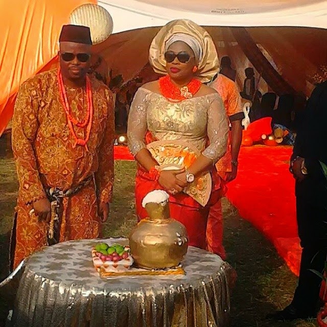 Happiness Chidinma Opara's Blog: Gospel singer, Sinach weds Christ ...