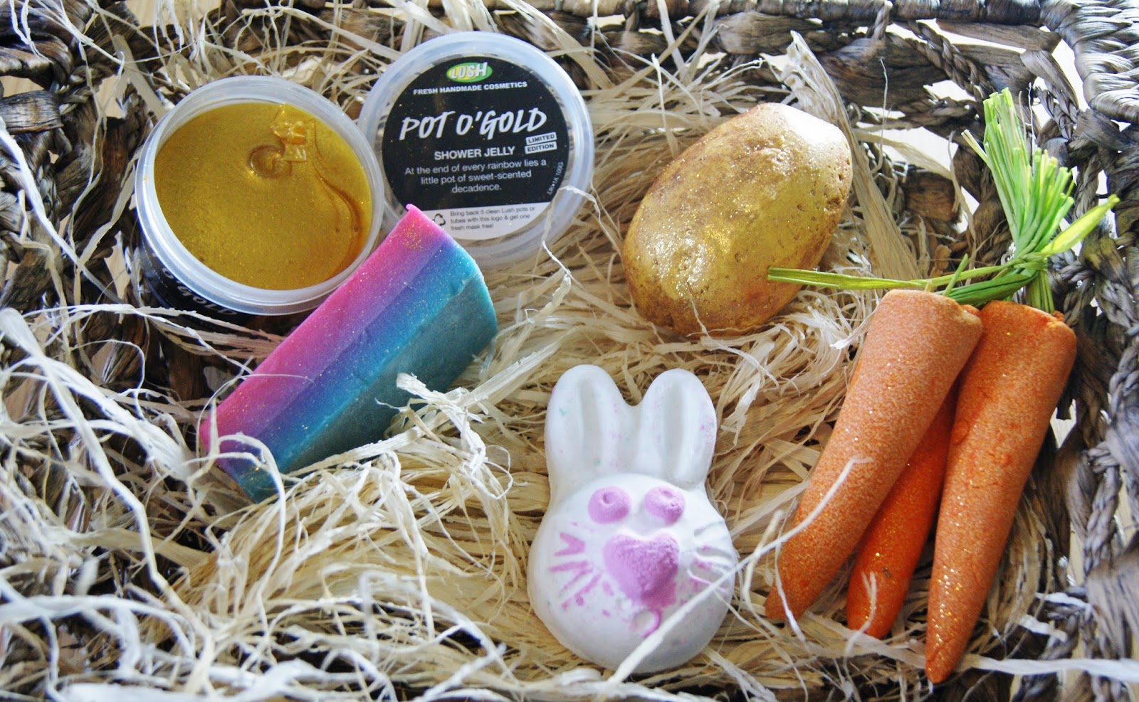 BEAUTY REVIEW: LUSH COSMETICS 2015 EASTER RANGE - A Life With Frills