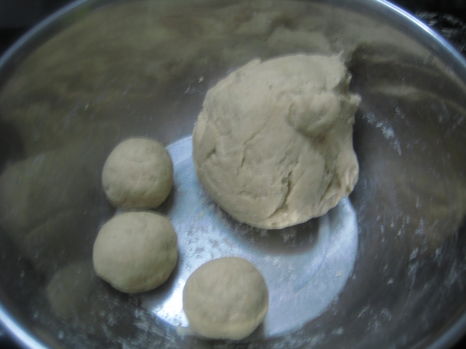 madhuri's kitchen: Poori Aloo Sabji / Poori Dumpala Koora / Poori ...