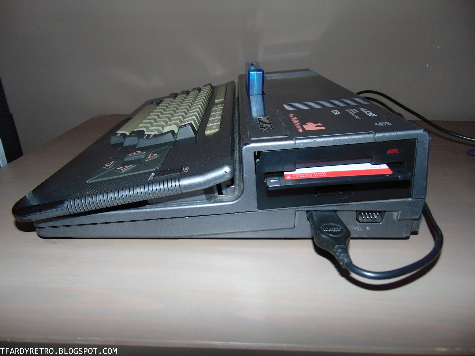 Retro Scene : My Hardware #4 - Philips VG-8235 MSX2