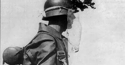 NAZI JERMAN: Foto Flammenwerfer