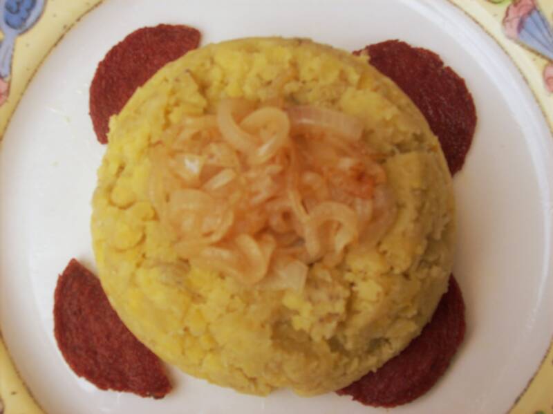 My Cooking Delights: Mangu (Mashed Semi-Sweet Plantains)