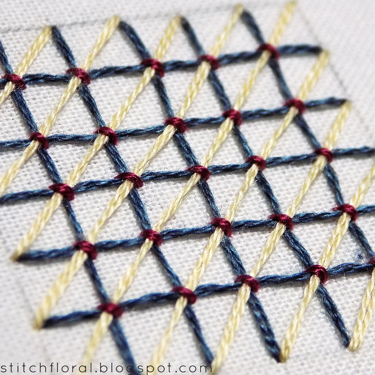 Lattice work variations: 8 examples - Stitch Floral